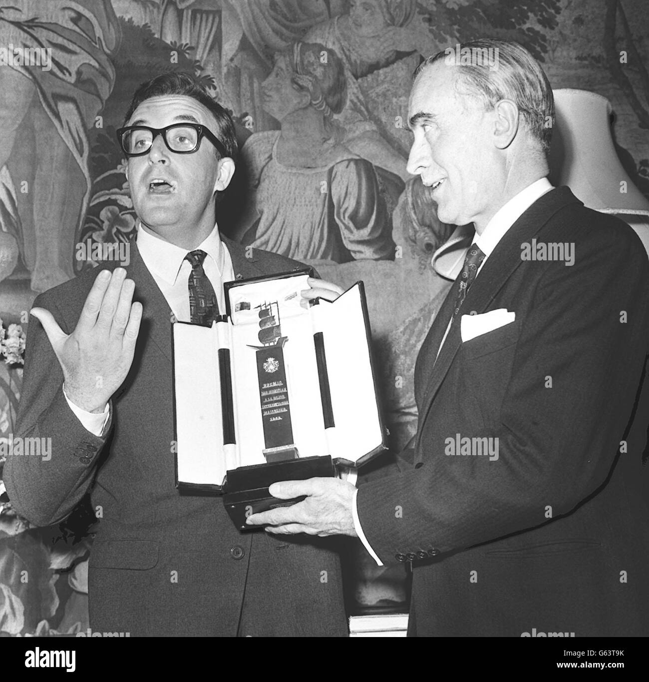 Actor award best black Black and White Stock Photos & Images - Alamy