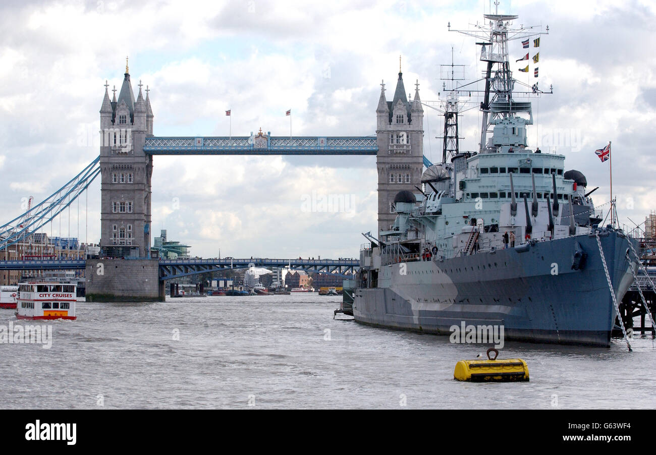 A general view of hms belfast and tower bridge hi-res stock photography ...