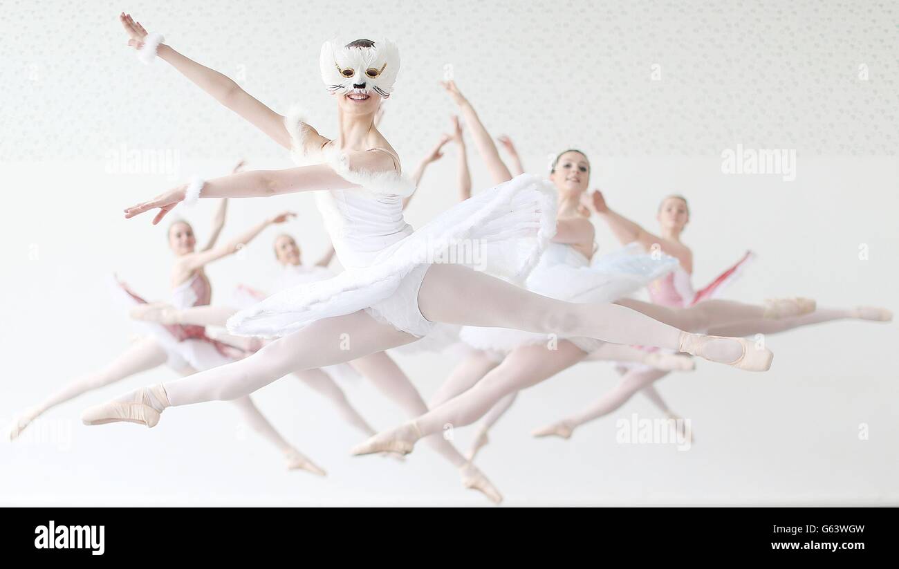 Dancers from The Irish National Youth Ballet in rehearsals in the Dance ...