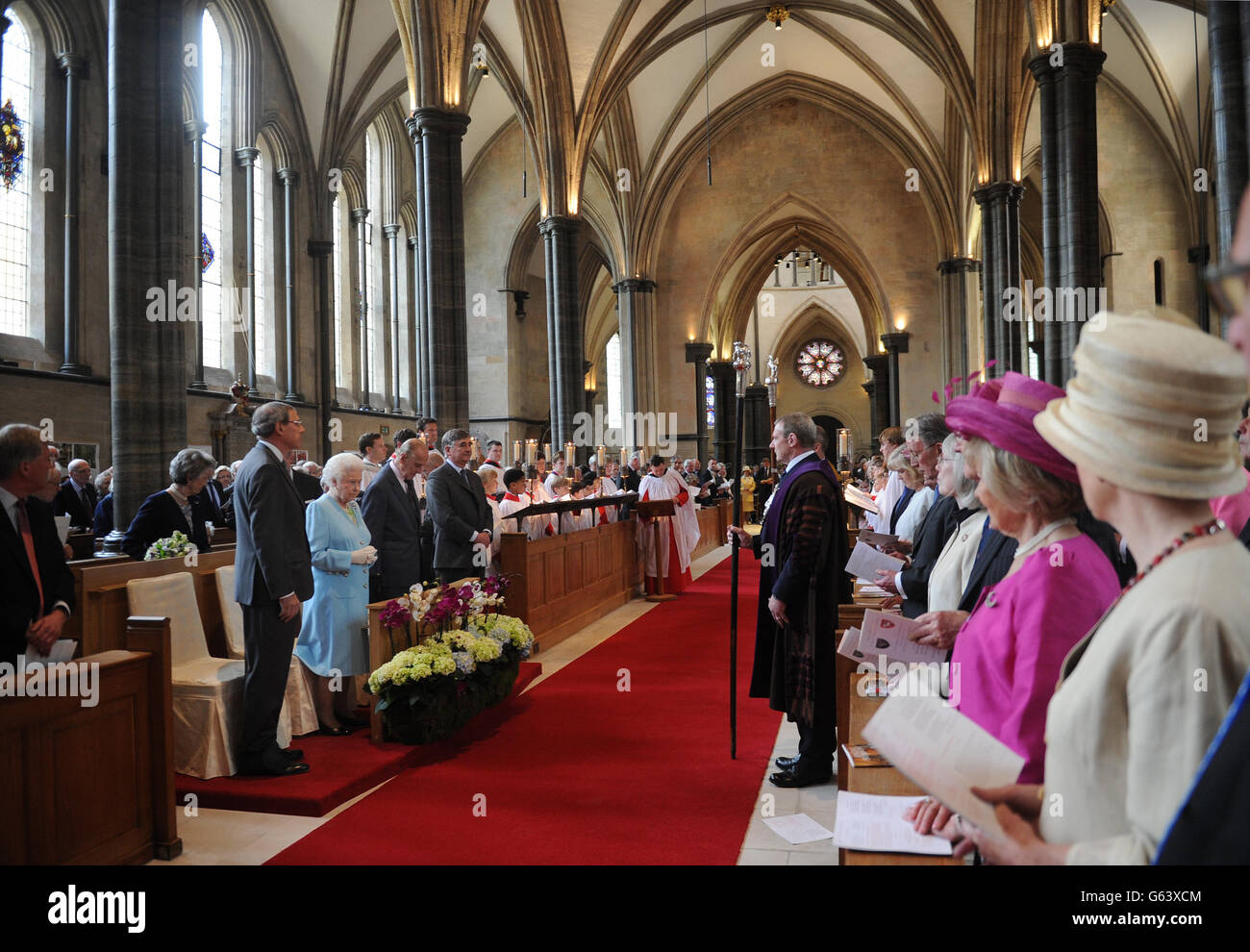 Royalty queen elizabeth ii temple church hi-res stock photography and ...