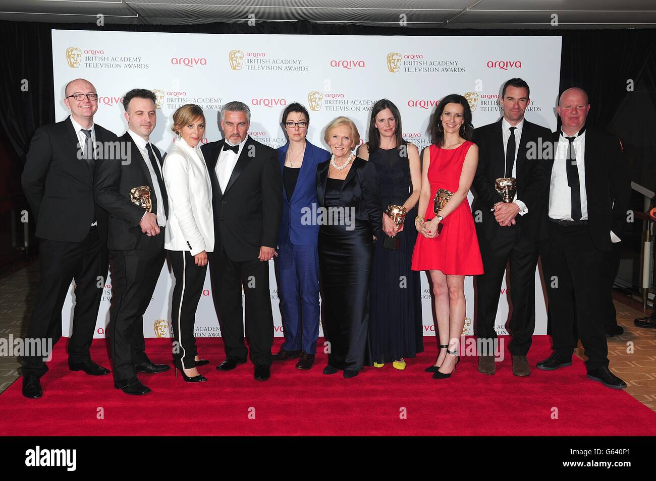 Mary berry mel giedroyc sue perkins hi-res stock photography and images ...
