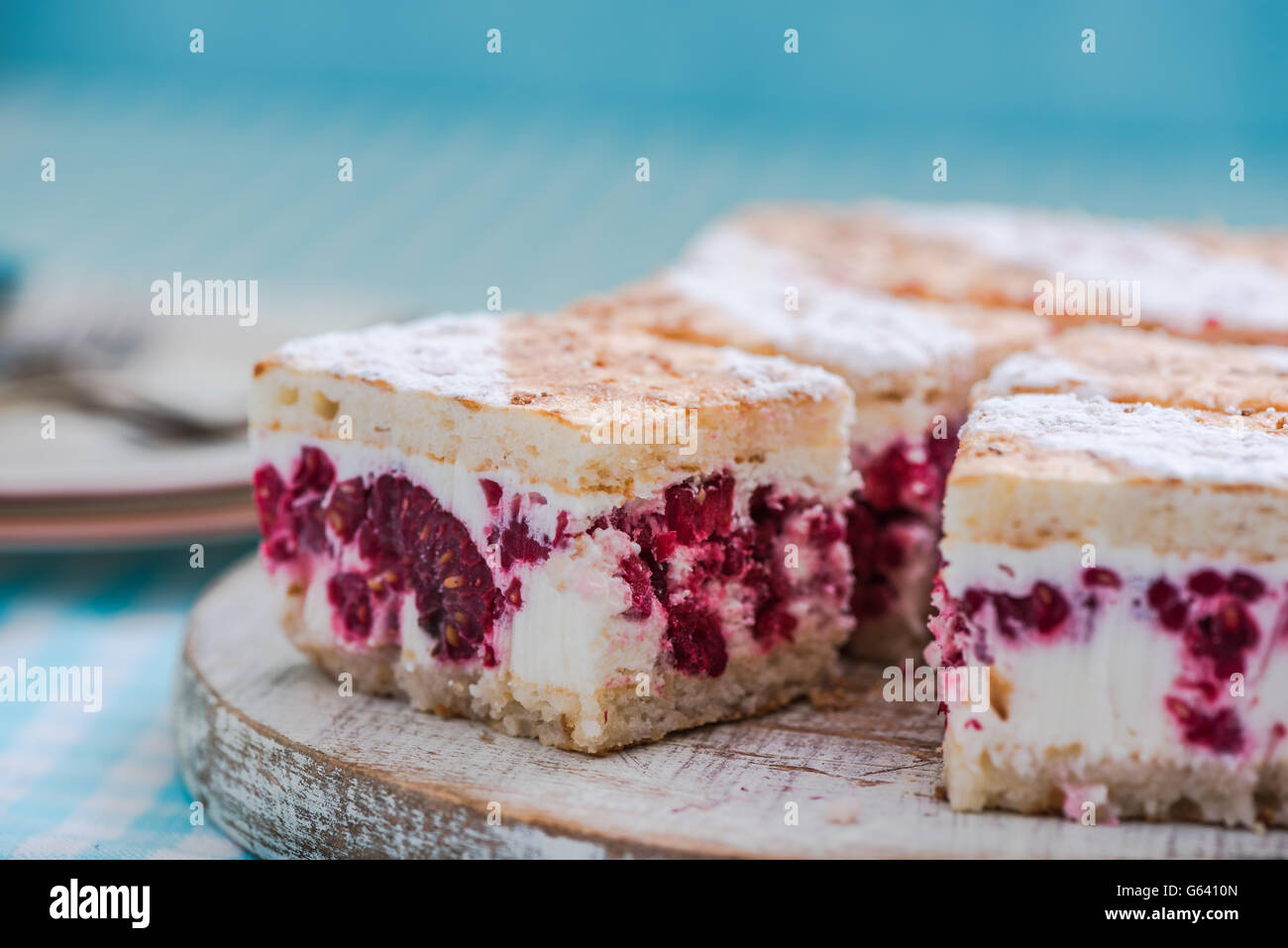 Light cake hi-res stock photography and images - Alamy