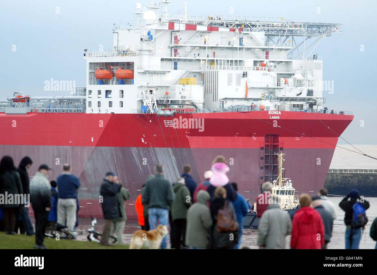 Bonga oil platform Tyneside Stock Photo - Alamy