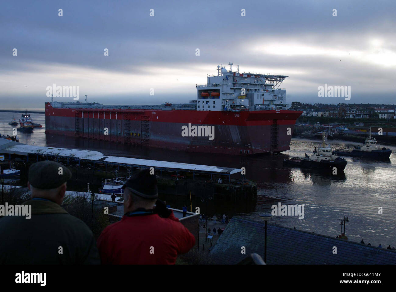 Bonga platform hi-res stock photography and images - Alamy