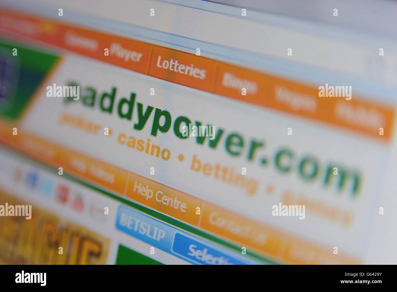 Paddy power advertising hi-res stock photography and images - Alamy