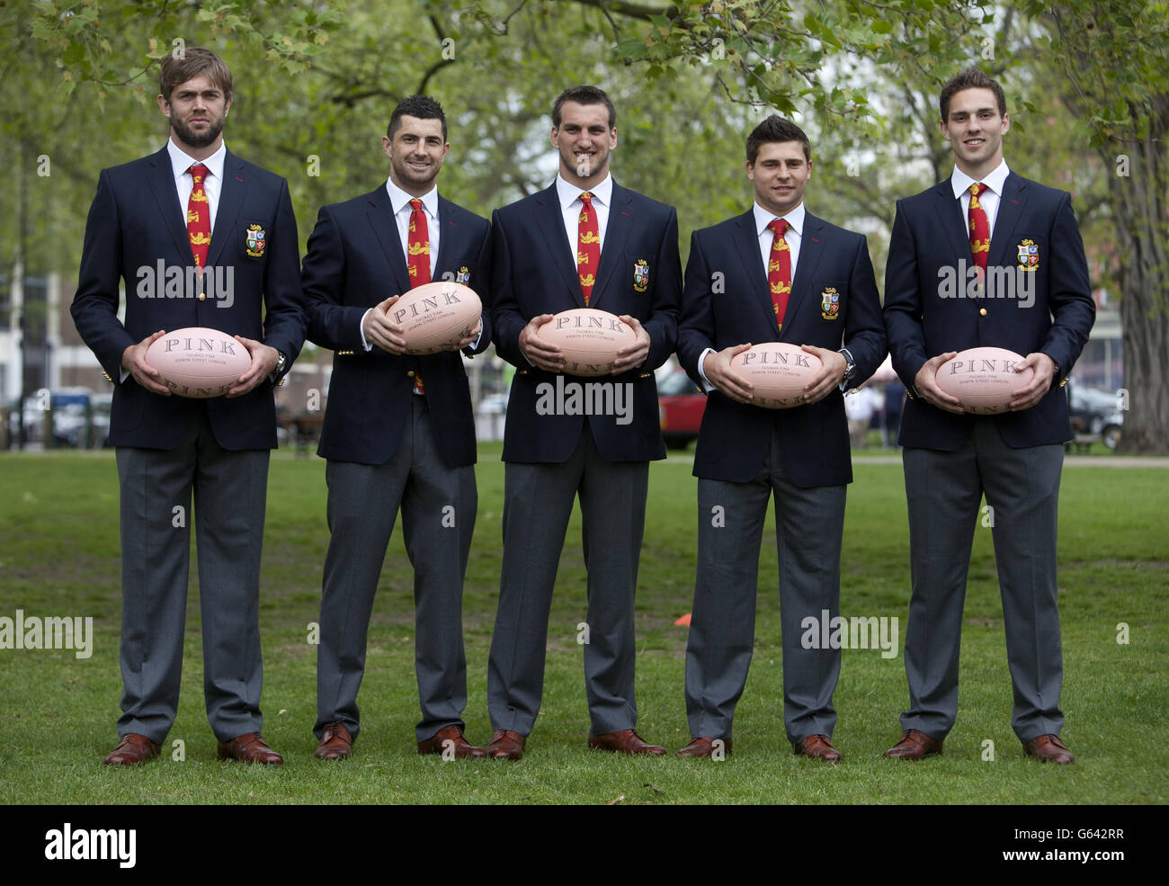 Thomas Pink, Pink Lion rugby activity Stock Photo - Alamy