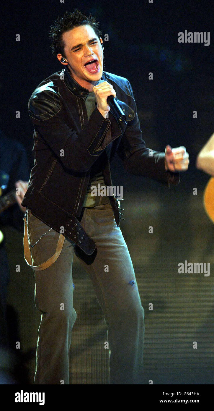 Smash Hits - Gareth Gates Stock Photo - Alamy