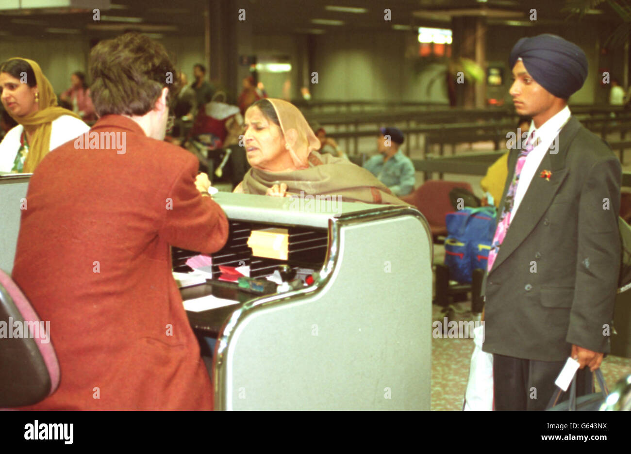 Immigration control at Heathrow. Passengers pass through Heathrow's ...