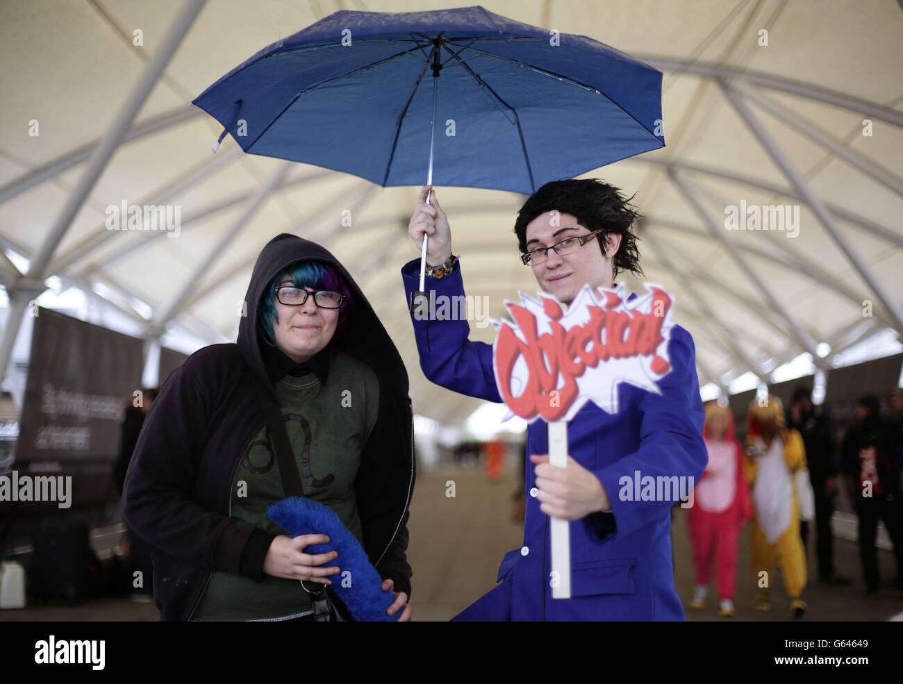 People at atm machine hi-res stock photography and images - Alamy