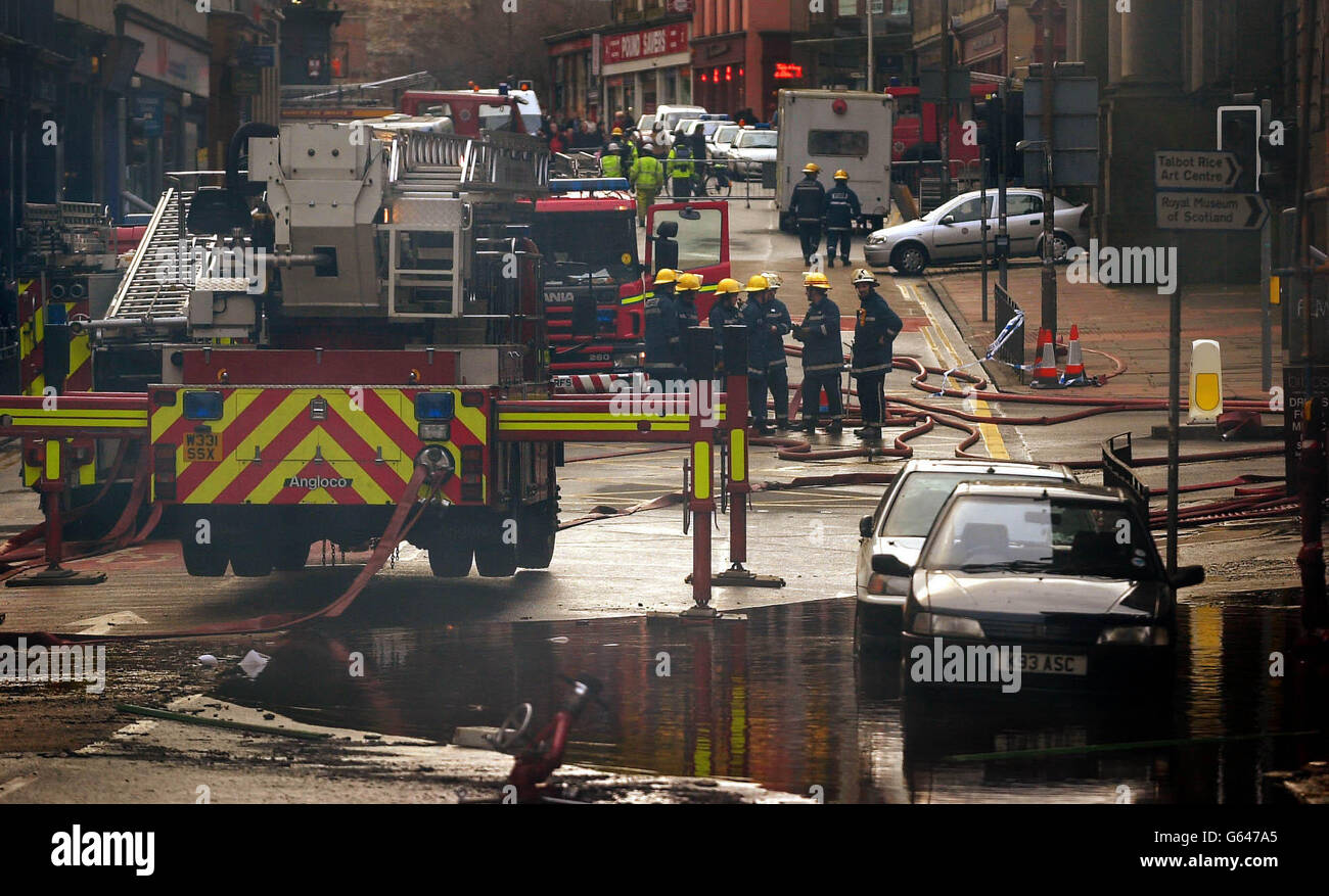 Fire On Edinburgh's South Bridge Stock Photo - Alamy