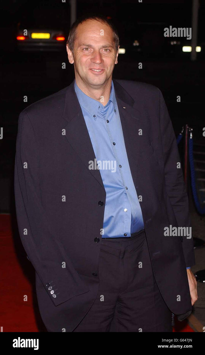 Rowing blue suit steven redgrave hi-res stock photography and images ...