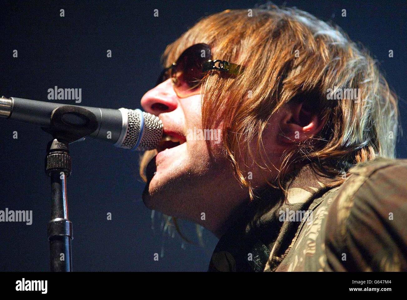Oasis lead singer liam gallagher hi-res stock photography and images ...