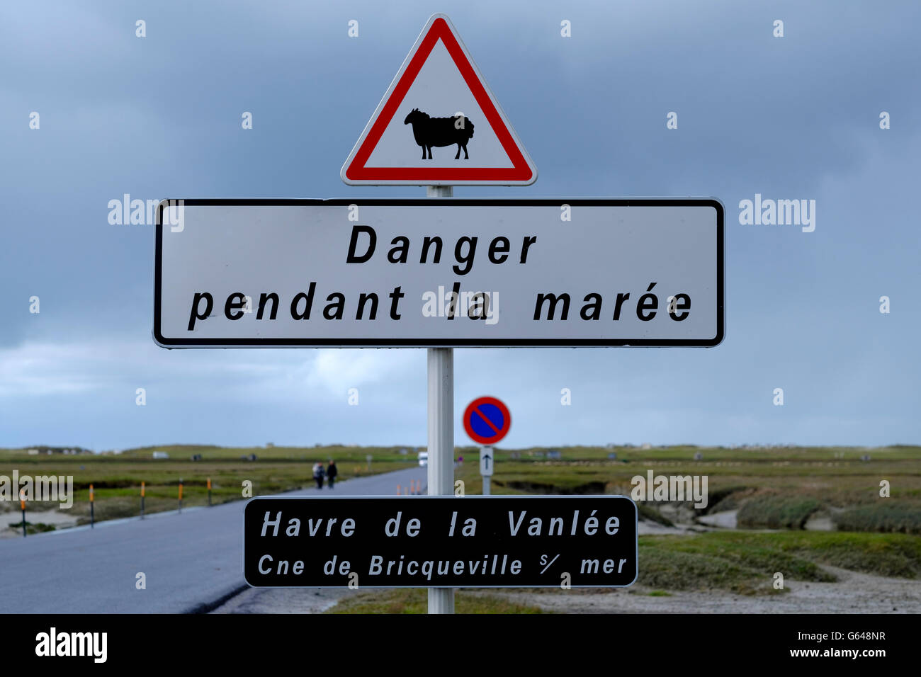 Beware danger hi-res stock photography and images - Alamy
