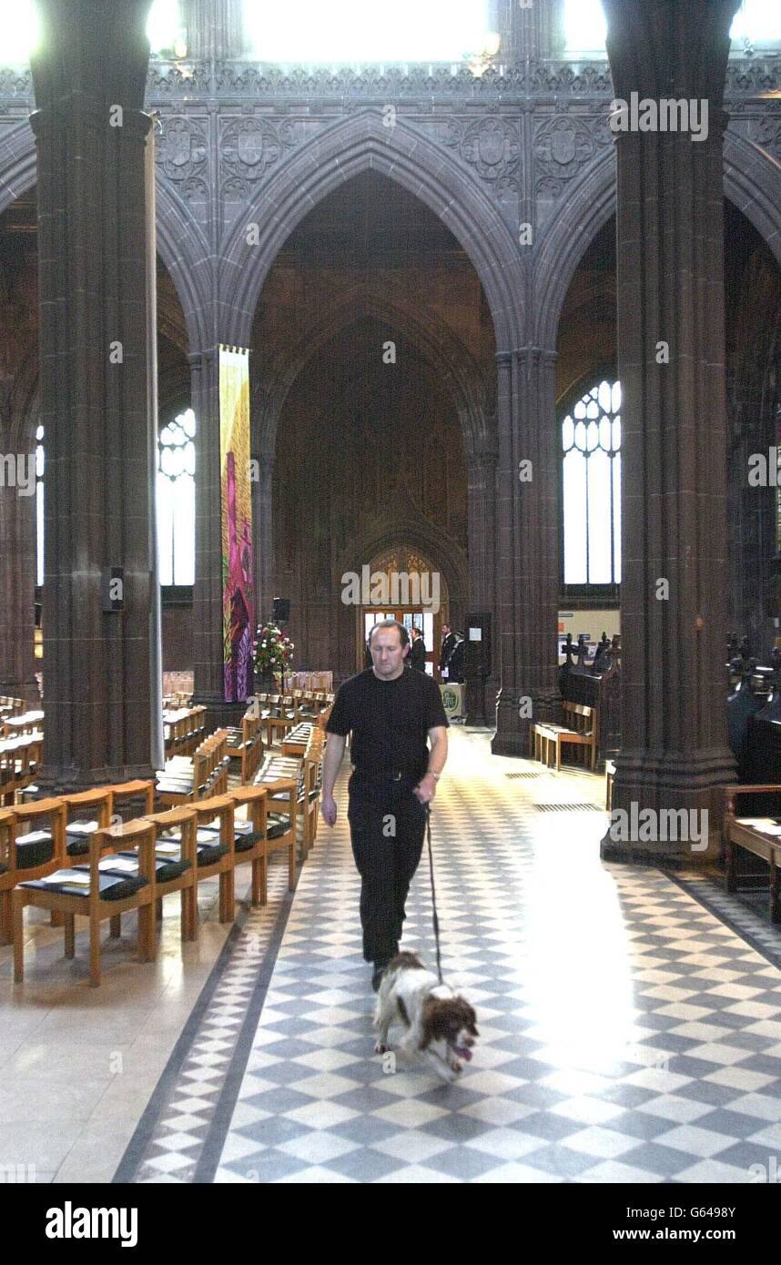 Stephen oake death hi-res stock photography and images - Alamy