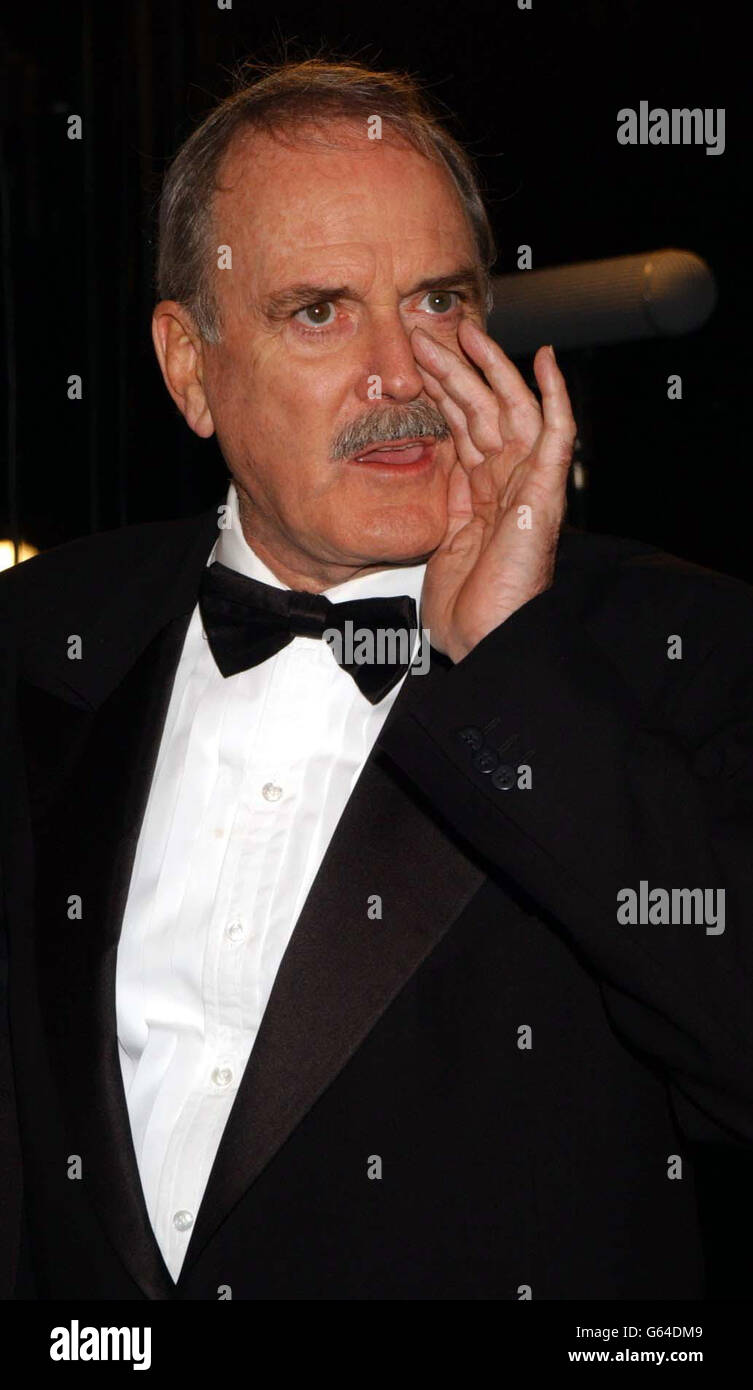 John cleese james bond hi-res stock photography and images - Alamy