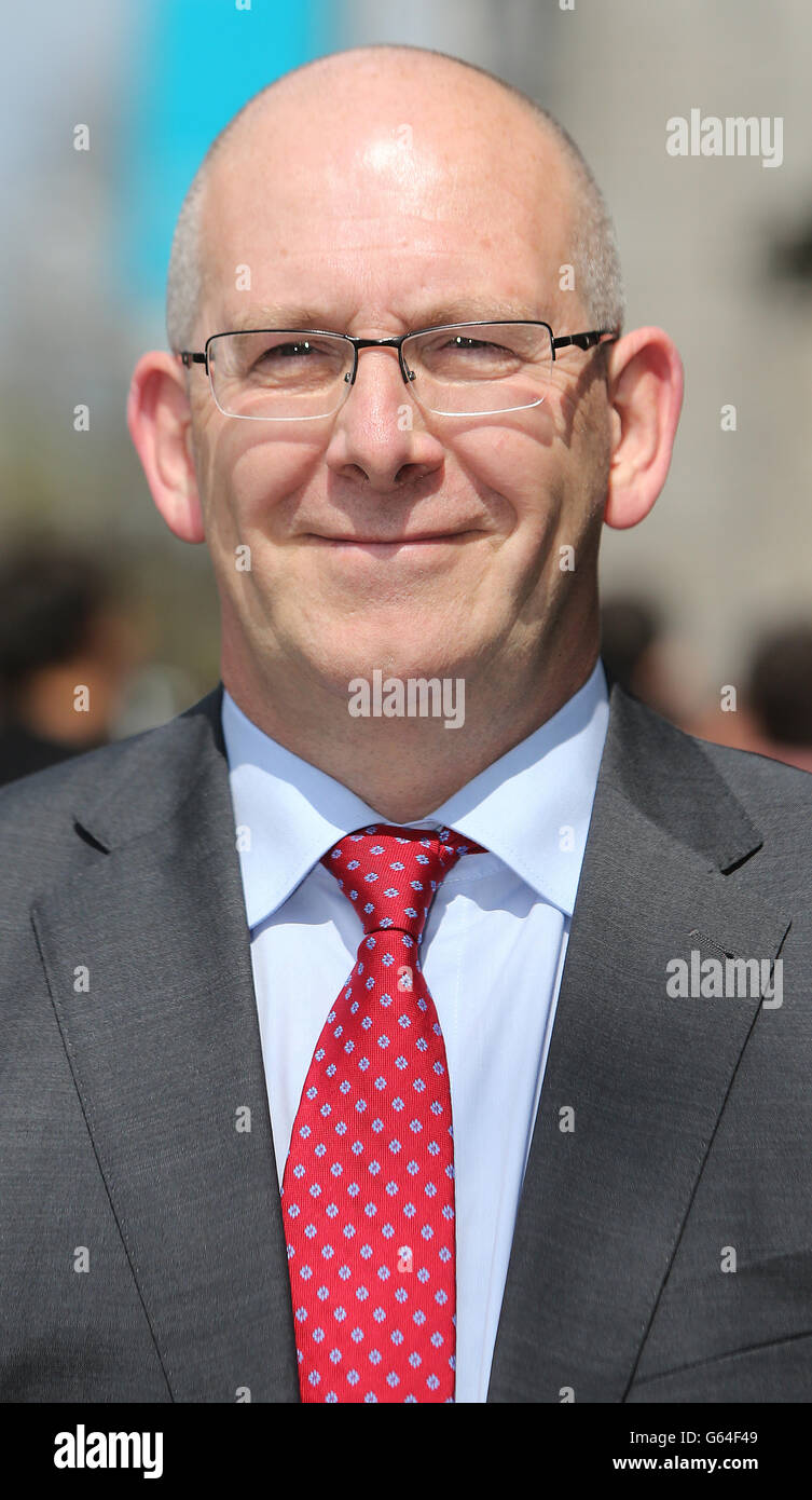 Dr sam coulter smyth hi-res stock photography and images - Alamy