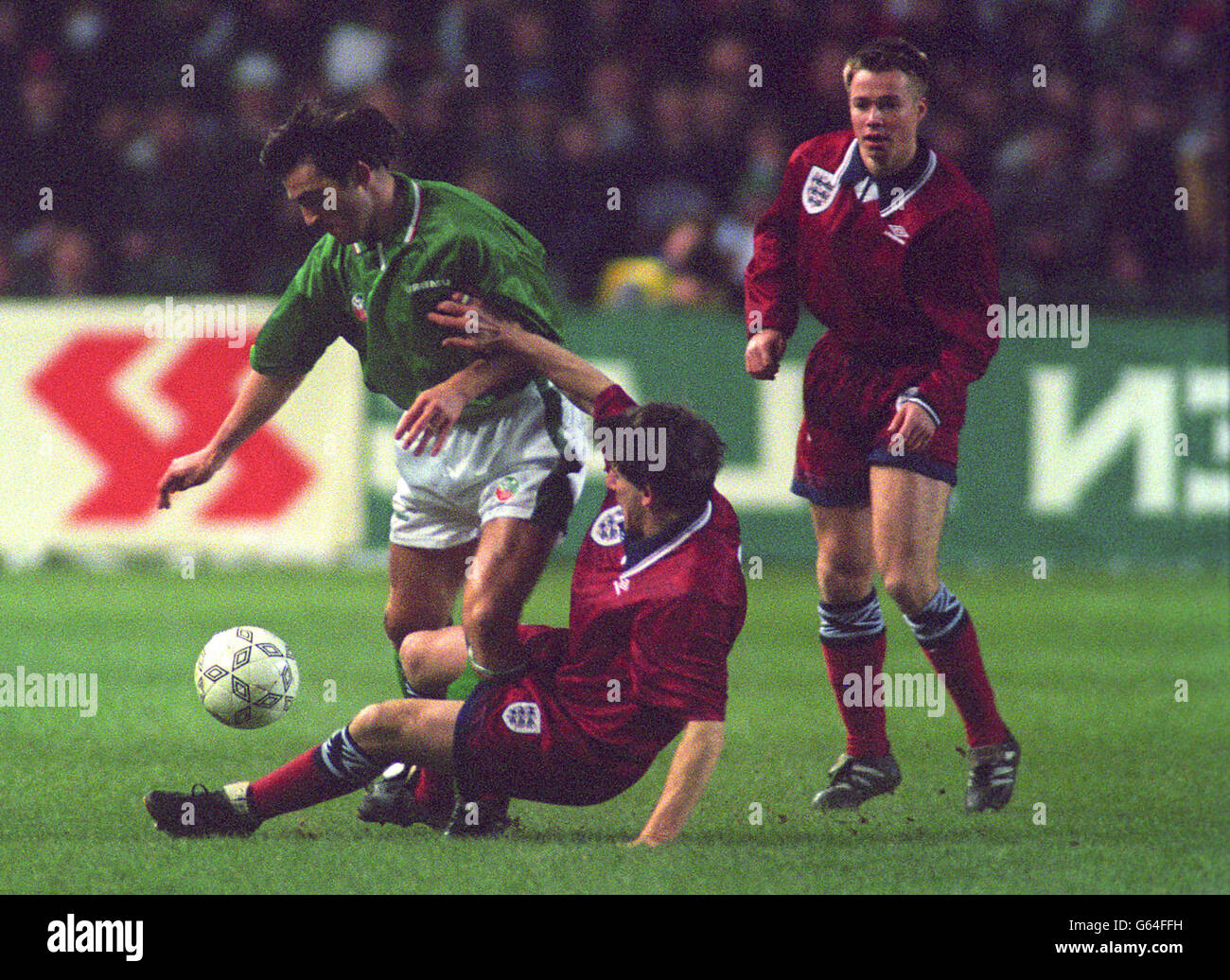 Left to right republic of irelands eddie mcgoldrick hi-res stock ...