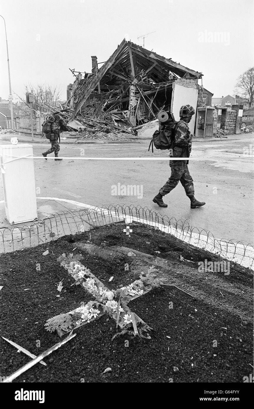 Around flowers Black and White Stock Photos & Images - Alamy