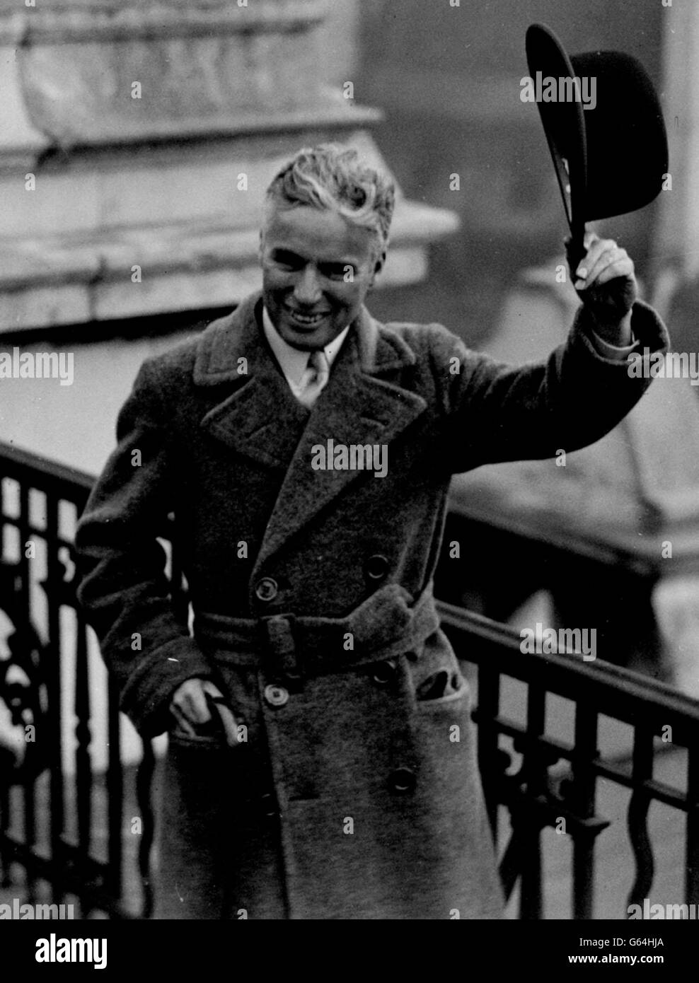 Charlie Chaplin back in London Stock Photo - Alamy