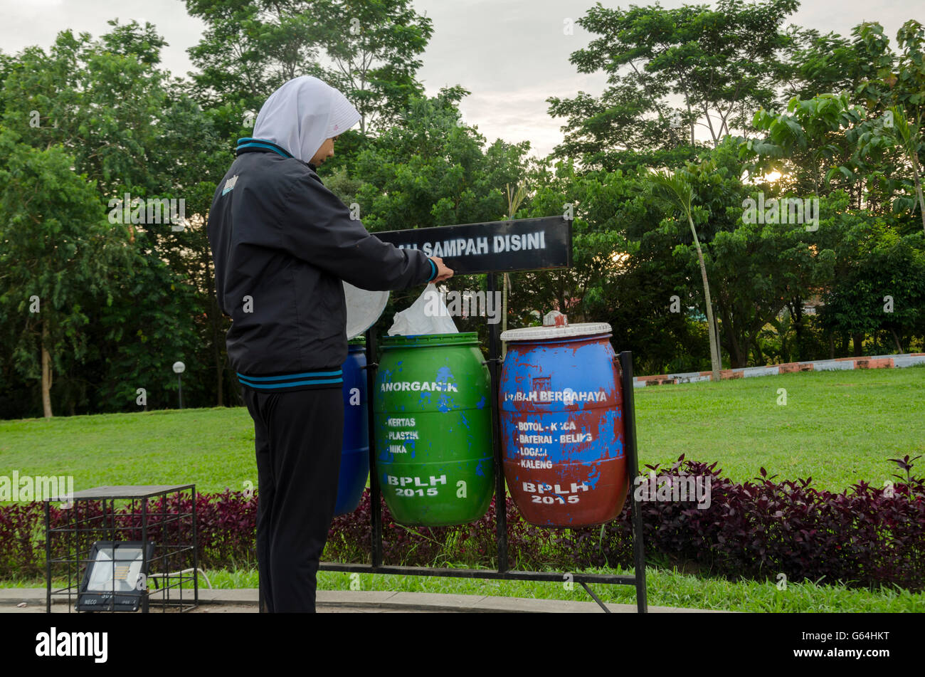 Taking out the trash hi-res stock photography and images - Alamy