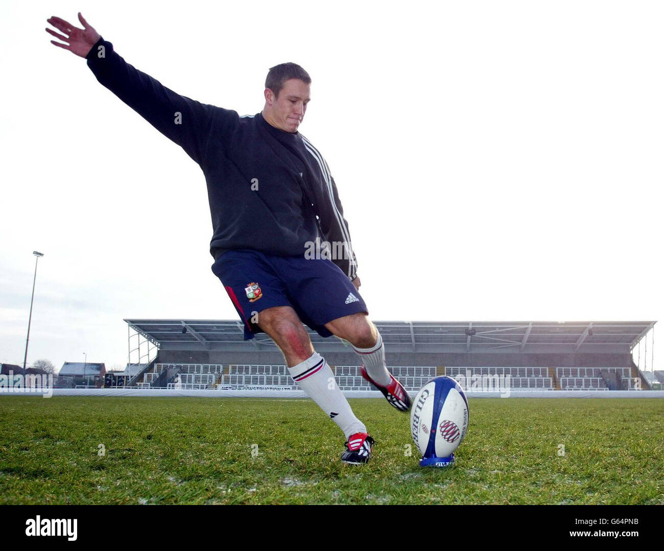 Rugby player jonny wilkinson hi-res stock photography and images - Alamy