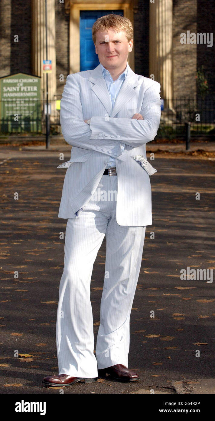 Singer aled jones hi-res stock photography and images - Alamy