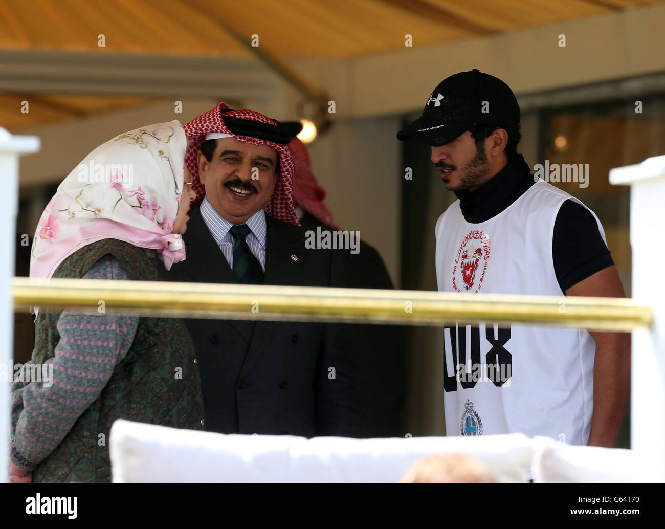 The Queen talks to the King of Bahrain Hamad bin Isa bin Salman Al ...