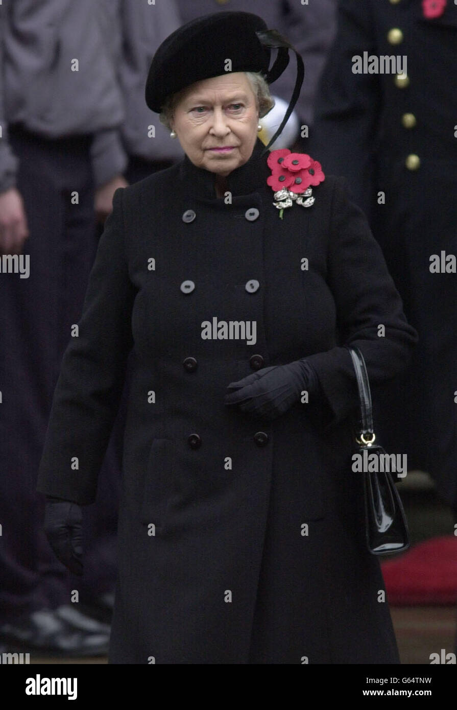 Queen on Remembrance Sunday Stock Photo - Alamy