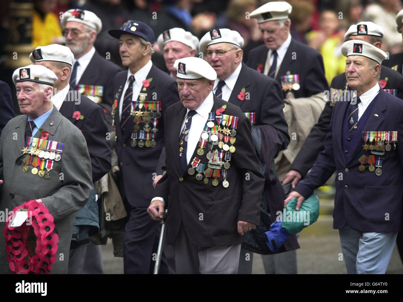 Ceremonies wreaths uniform medals remembrance veterans ex servicemen hi ...