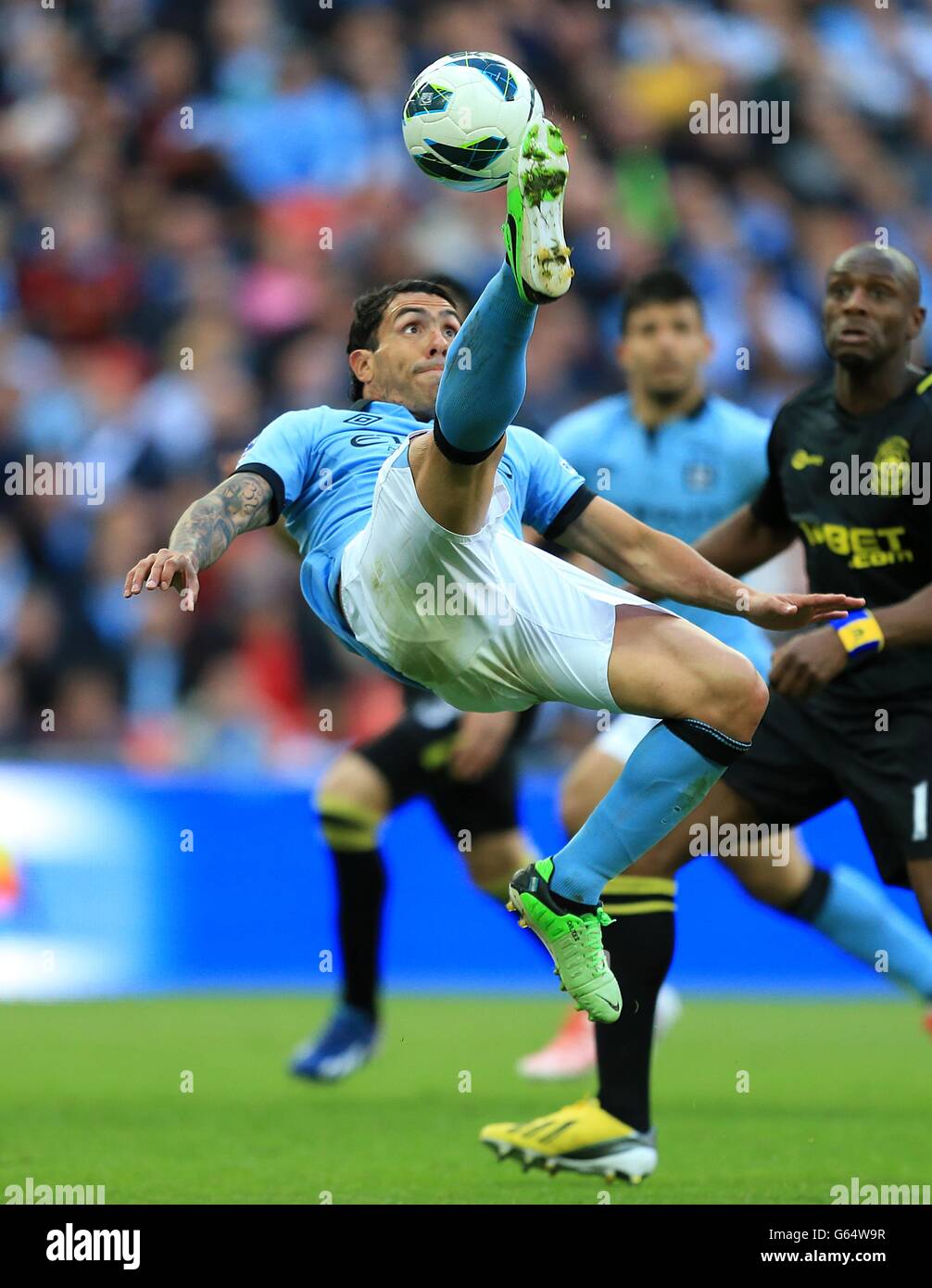 Attempts an overhead kick hi-res stock photography and images - Alamy