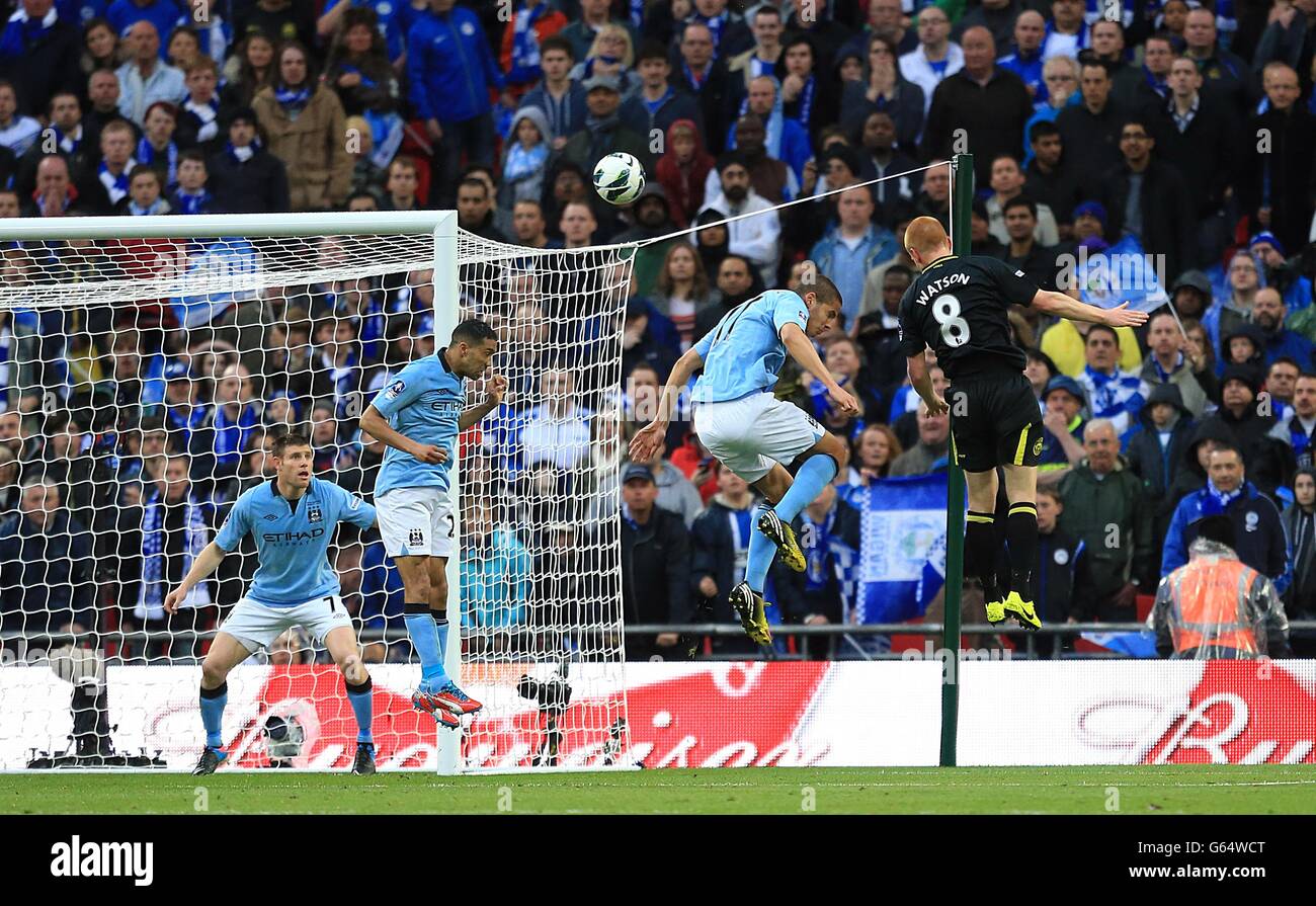 Ben watson fa cup wigan hi-res stock photography and images - Alamy