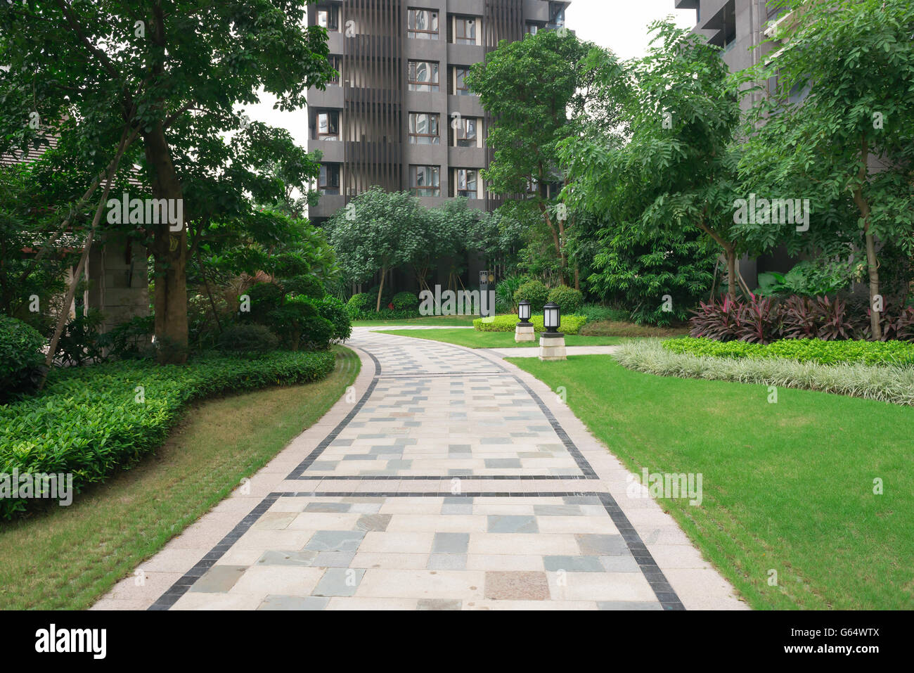 pathway in outdoor of a residential building Stock Photo - Alamy