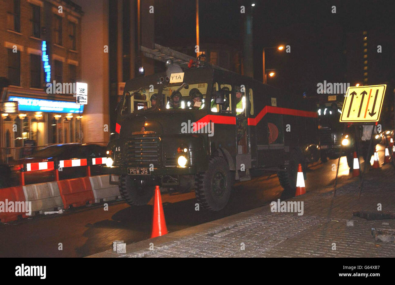 During the 48 hour strike by the fire service hi-res stock photography ...