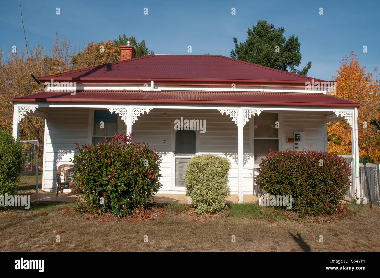 Victorian-era country cottage in Bright in the Ovens Valley ...
