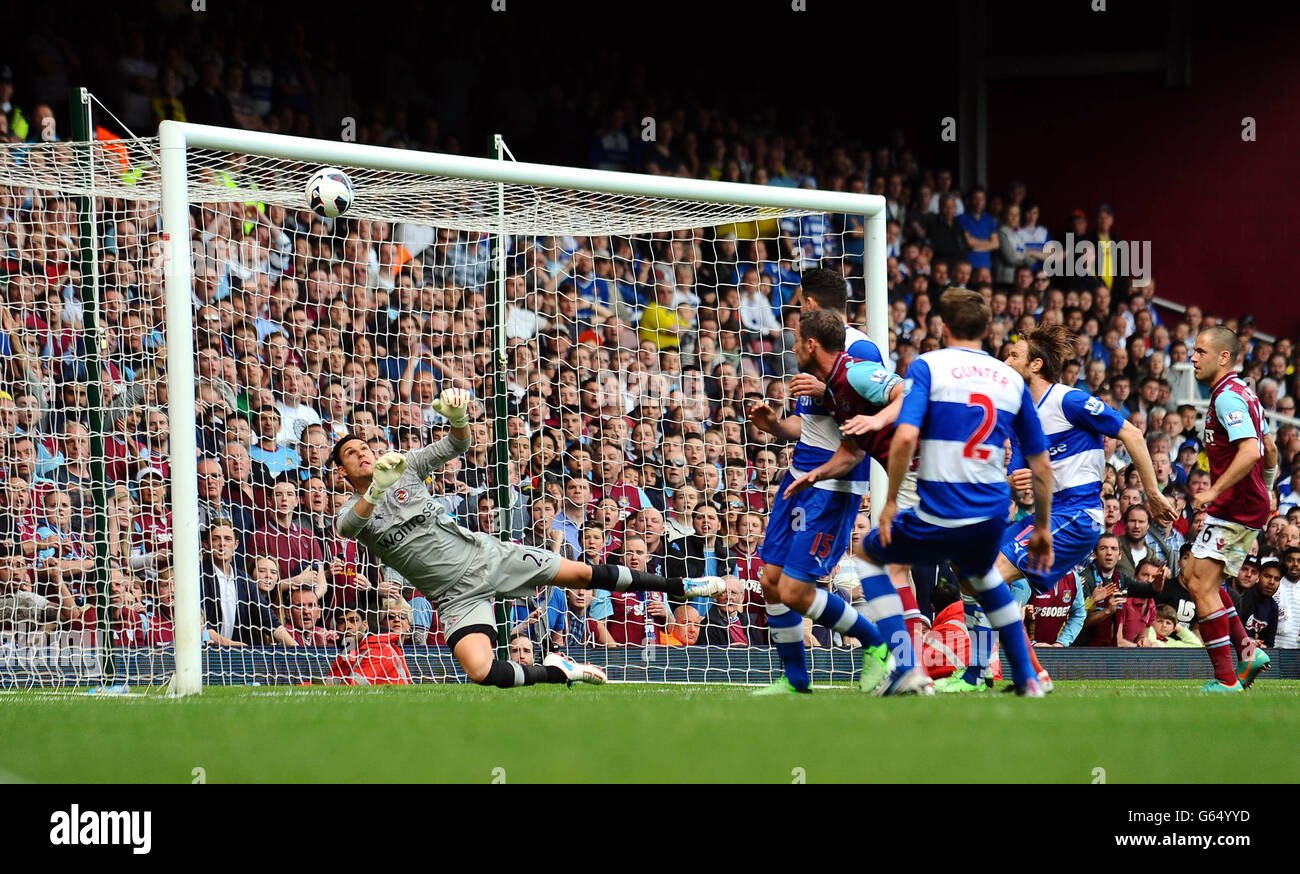 Bar keeper london hi-res stock photography and images - Alamy
