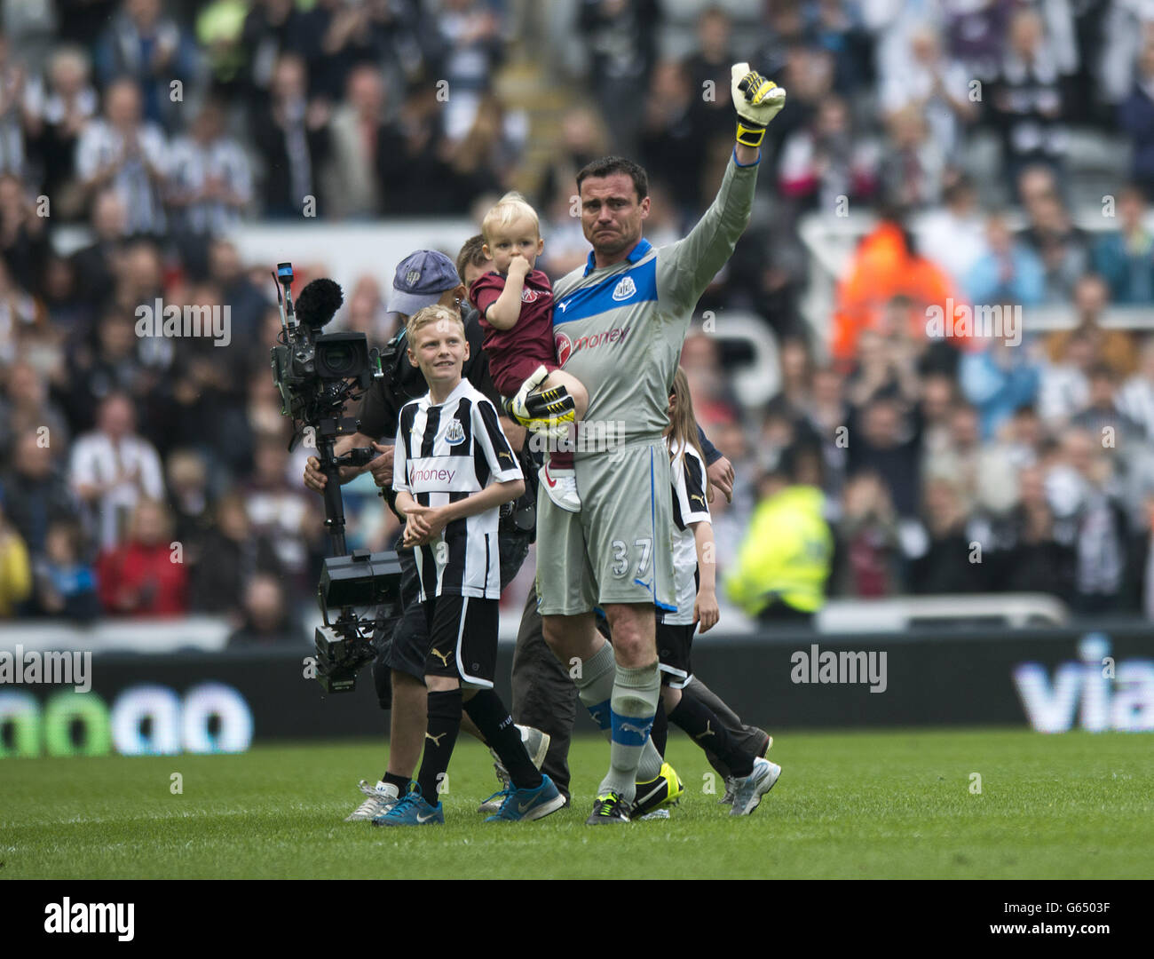 Football saint st jamess family crying tears final game hi-res stock ...