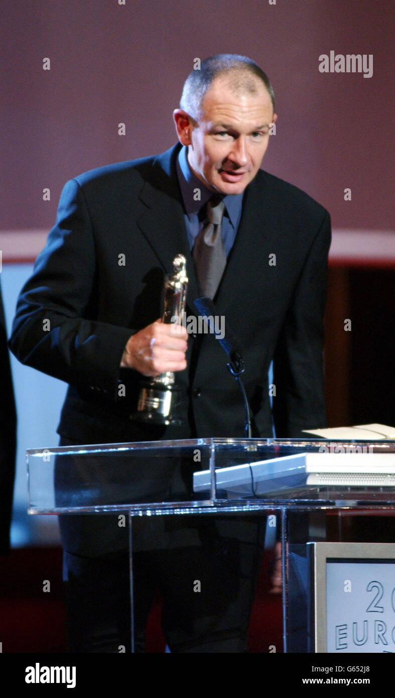 Pawel Edelman with his European Cinematographer 2002 award, during the ...