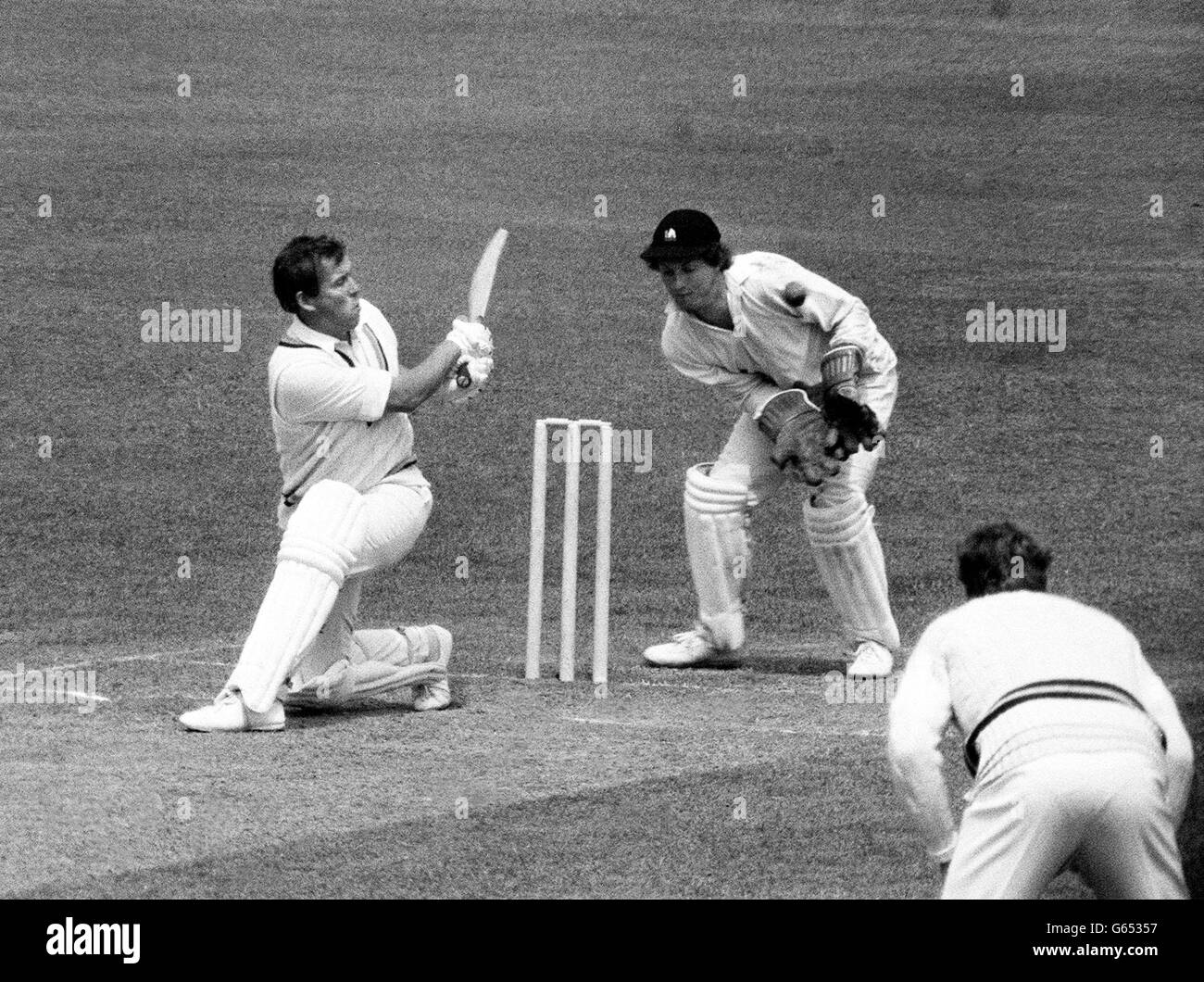 England cricket batsman geoff boycott hi-res stock photography and ...
