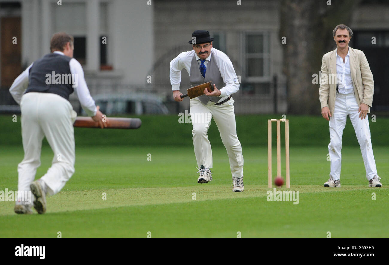 Robert wisden hi-res stock photography and images - Alamy
