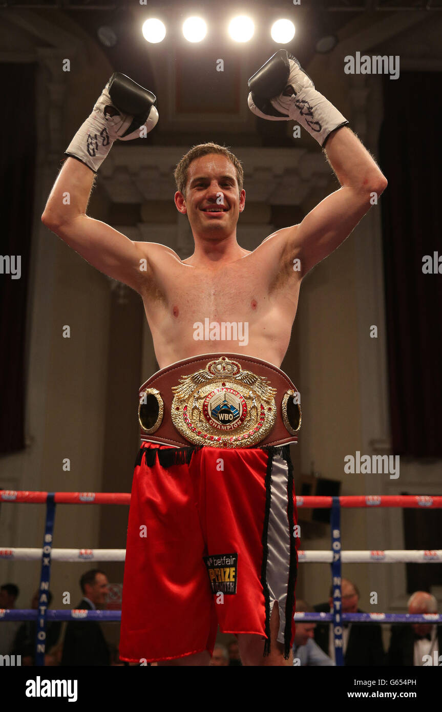 Boxing knockout hi-res stock photography and images - Alamy