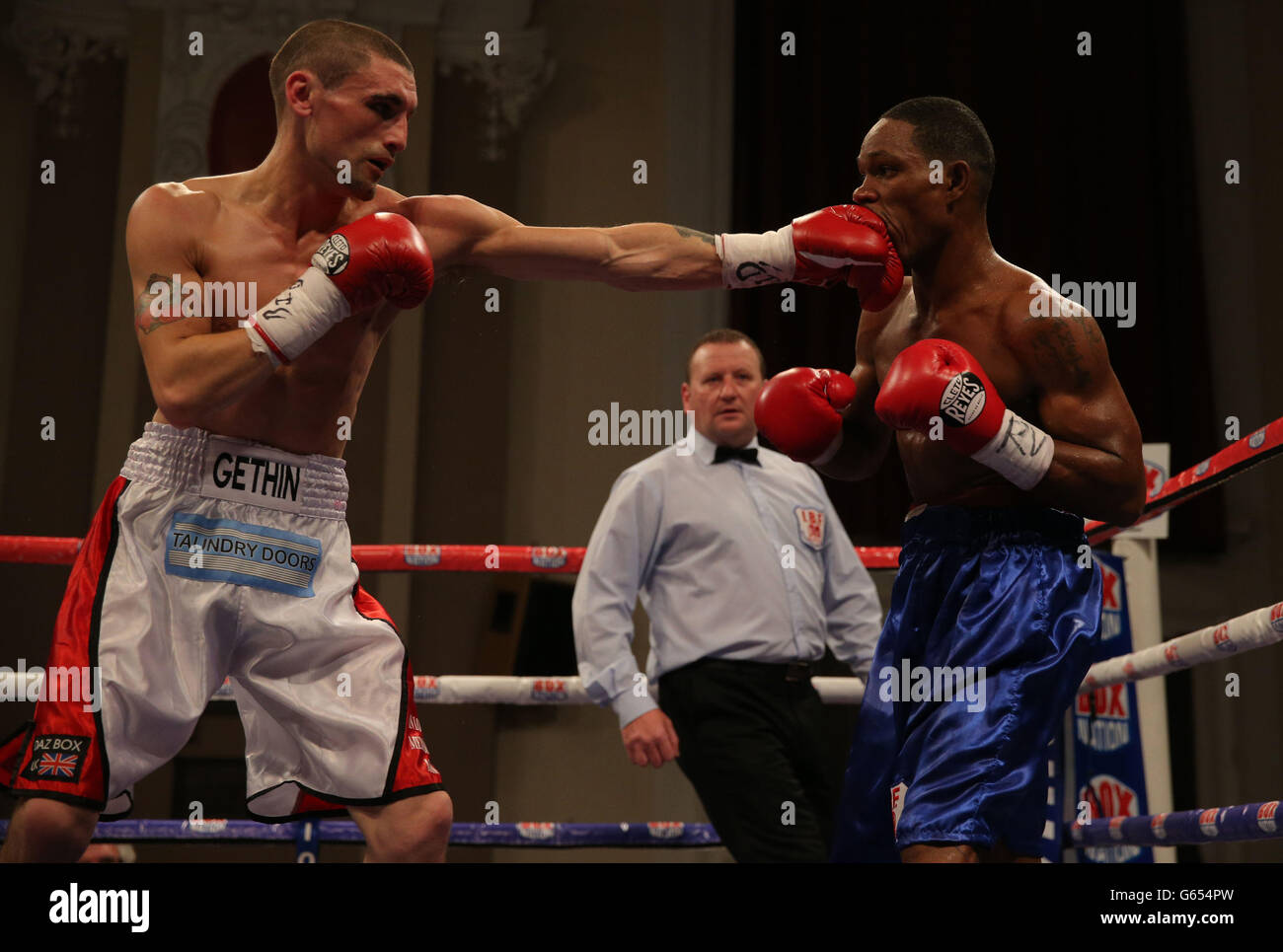 Boxing - Walsall Town Hall Stock Photo - Alamy