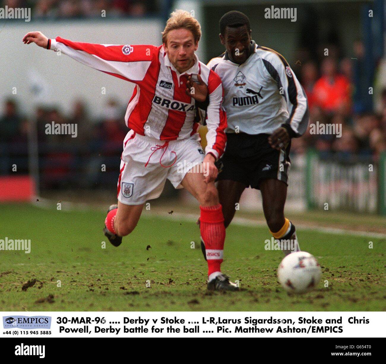 Chris powell derby battle ball hi-res stock photography and images - Alamy