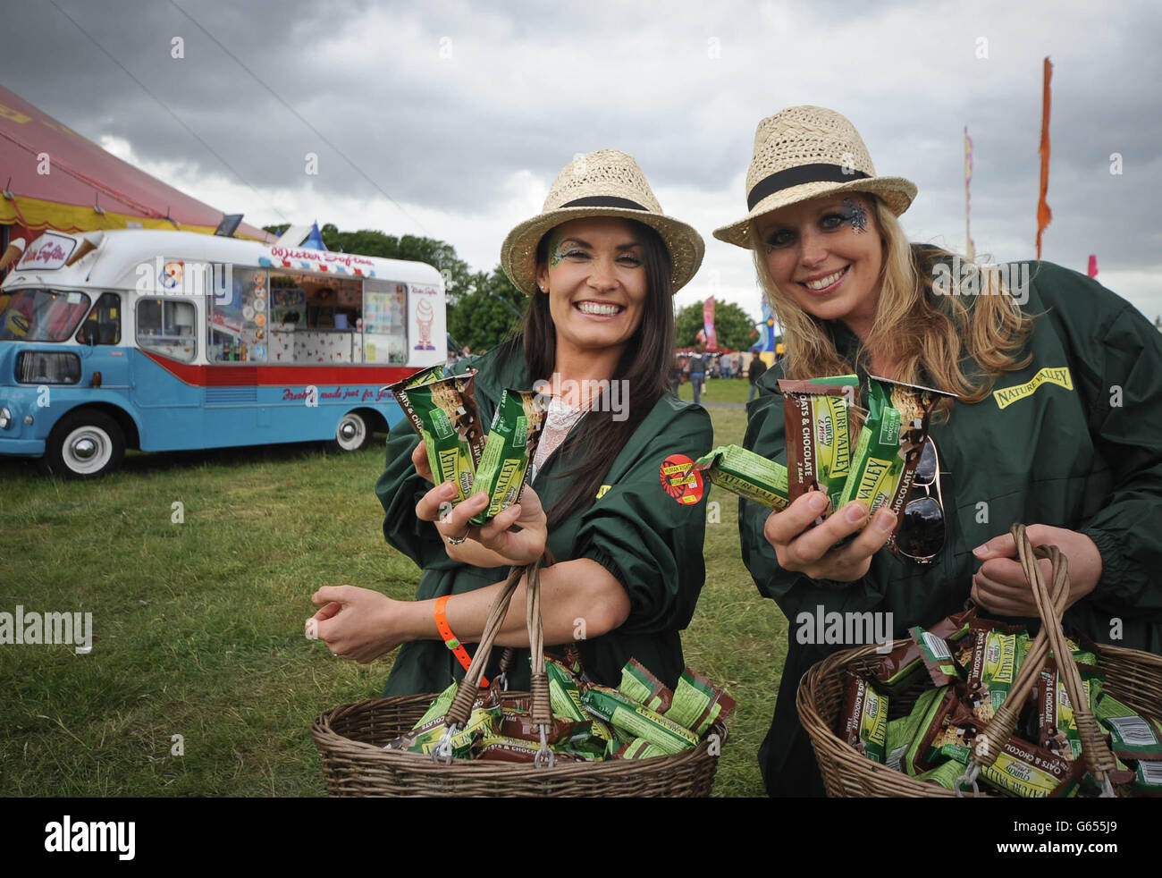 Cathy Pearson (left) and Lisa Kavanagh from Little Piggy at the ...