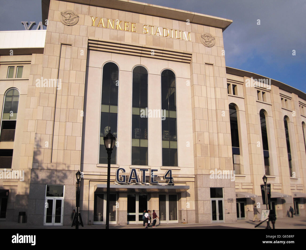 Yankee stadium general views hi-res stock photography and images - Alamy