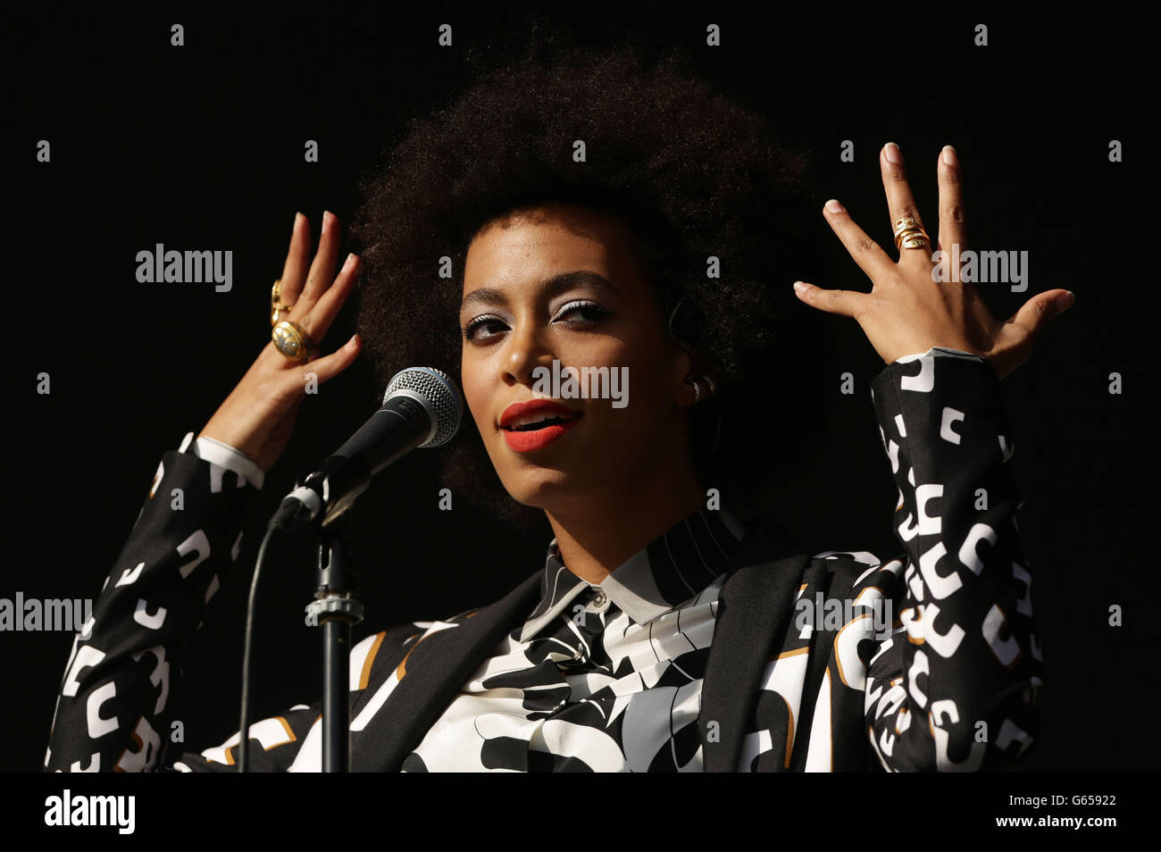 Solange Knowles performing at the Field Day Festival in Victoria Park ...