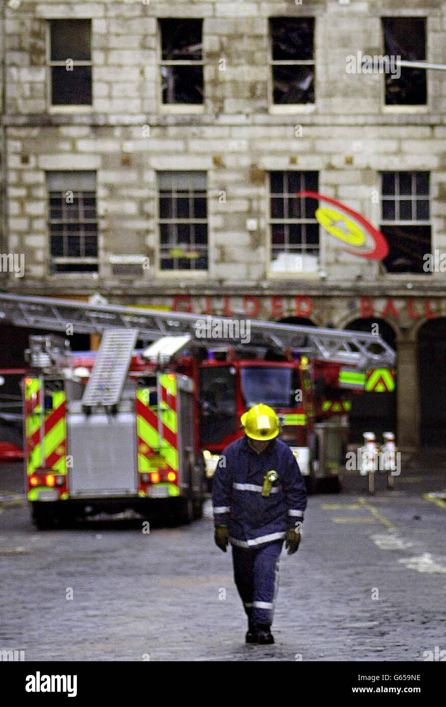 Edinburgh fire balloon hi-res stock photography and images - Alamy