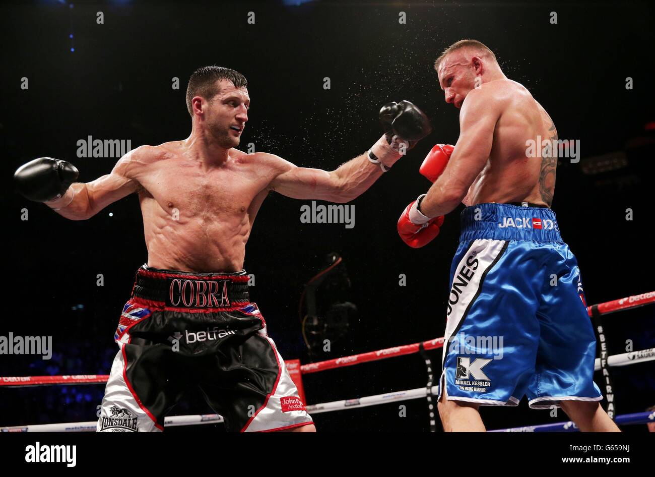 Carl froch left and mikkel kessler at the o2 arena hi-res stock ...