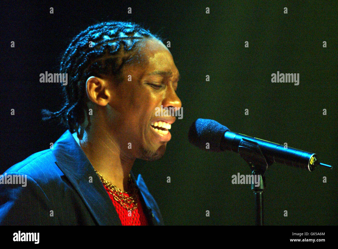 Lemar Obika singing for survival on BBC's Fame Academy, at Shepperton ...
