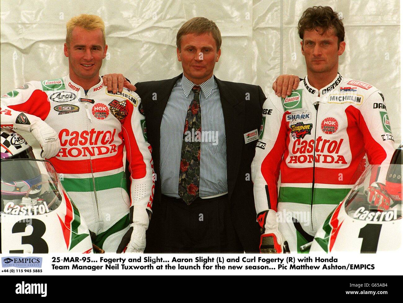 MOTOR RACING - Superbikes - Aaron Slight and Carl Fogarty at Honds ...