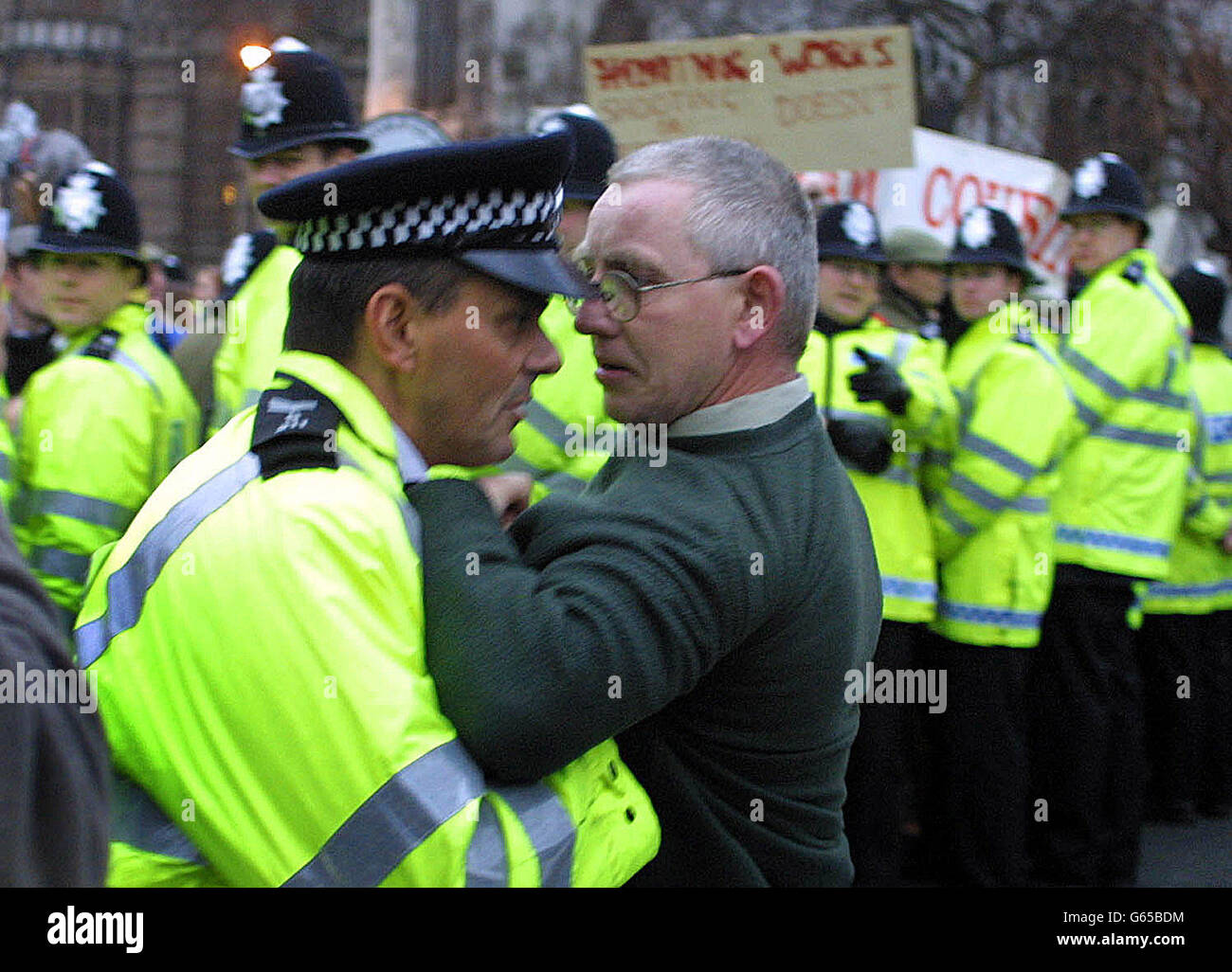 Pro hunt protest by Parliament Stock Photo - Alamy